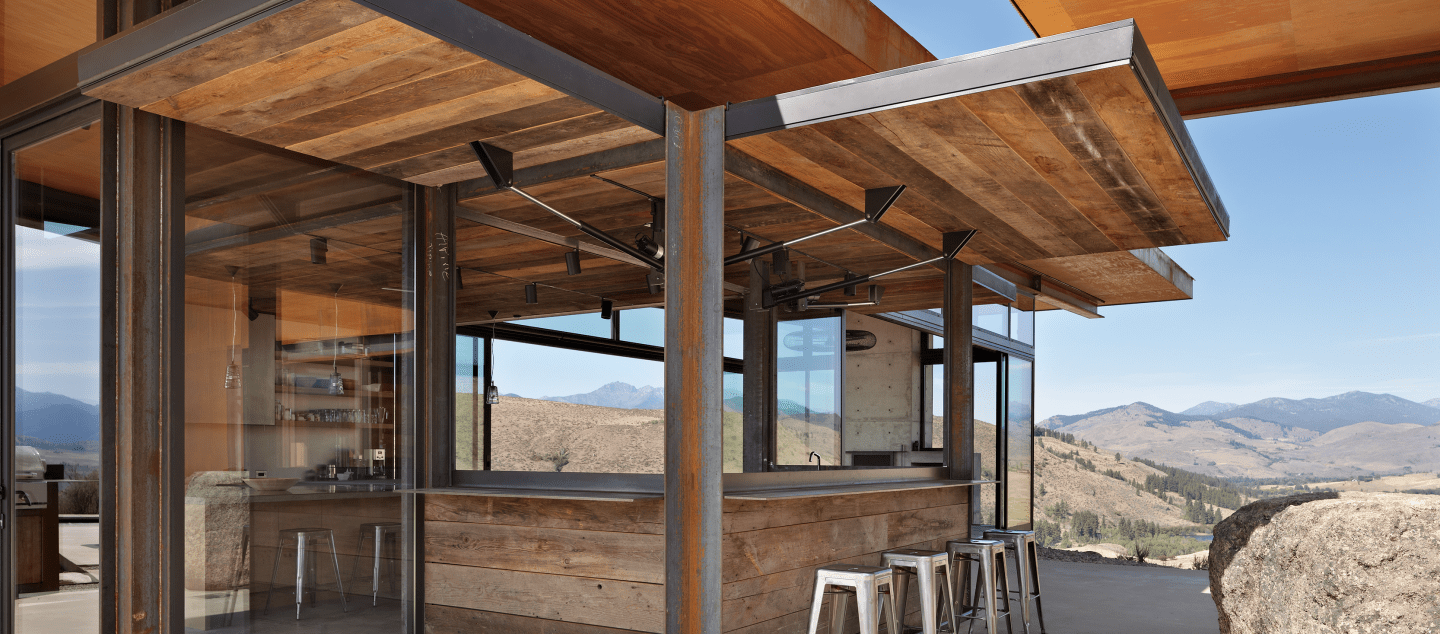 Studhorse | Dowbuilt